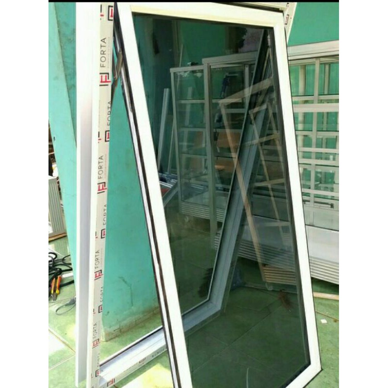 Fungsi Jendela Aluminium di Ruang Tamu - AGM Aluminium (Kontraktor ...