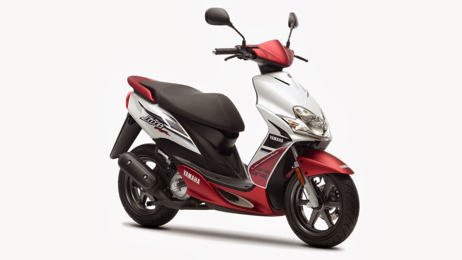 2012-Yamaha-Jog-RR-EU-Competition-White-Studio-001.jpg
