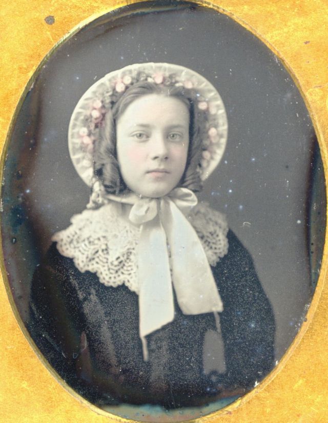 30 Fabulous Photos Show Fashion Styles of Victorian Girls in the Mid ...