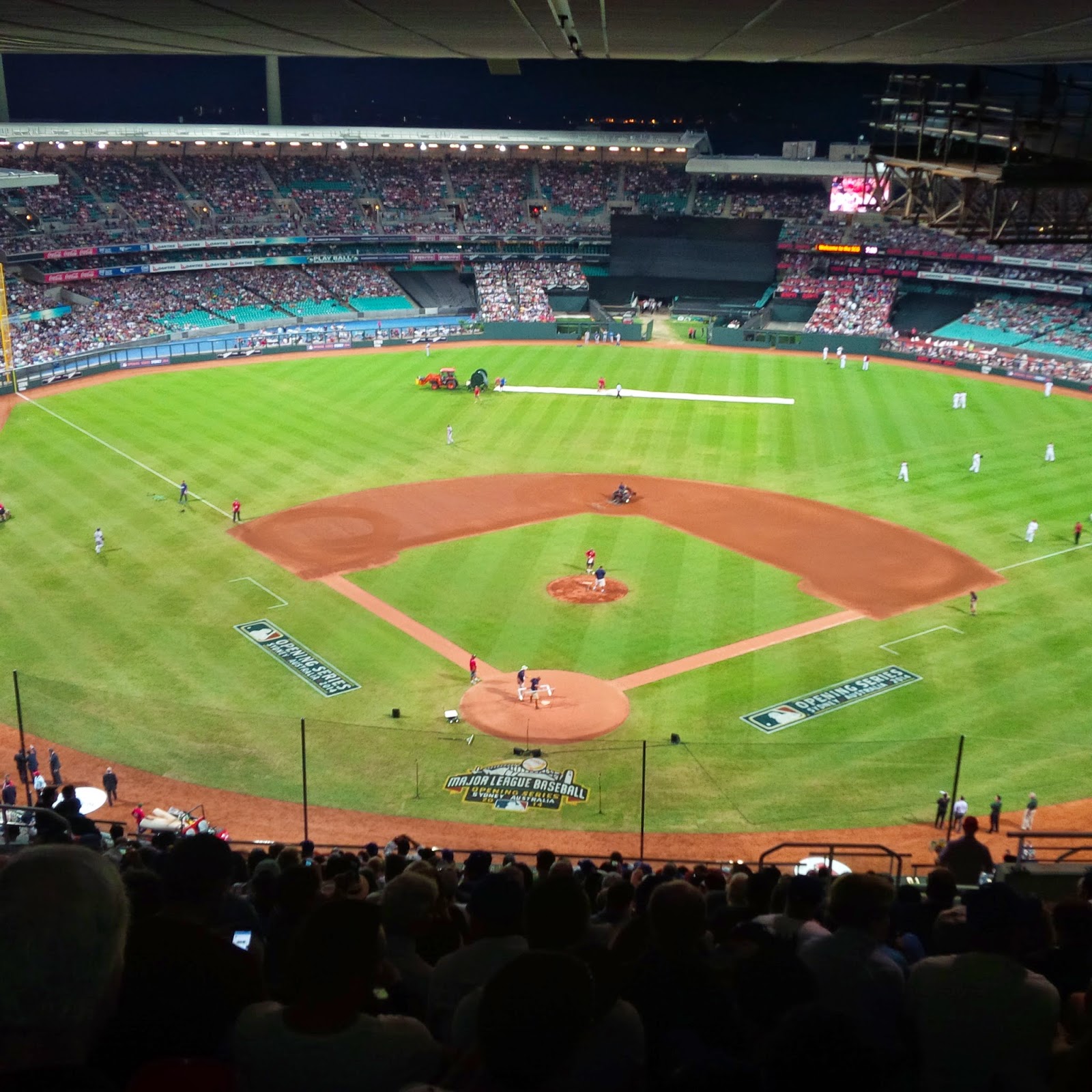 Royalty Tours USA: Royalty sees the 2014 MLB season officially open in ...