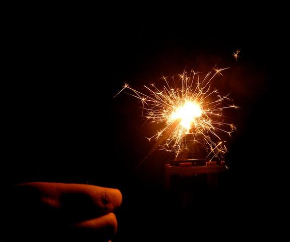 Pieces Of Life!!!!: ~~Malam Raya dan Bunga Api~~