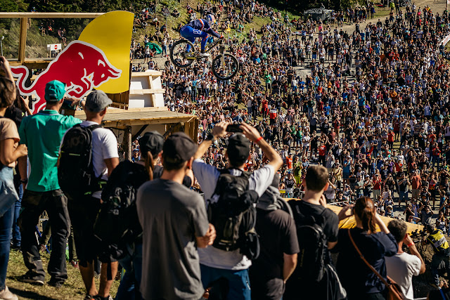 Loic Bruni y Rachel Atherton Campeones del Mundo de descenso 2018 - MTBYMAS