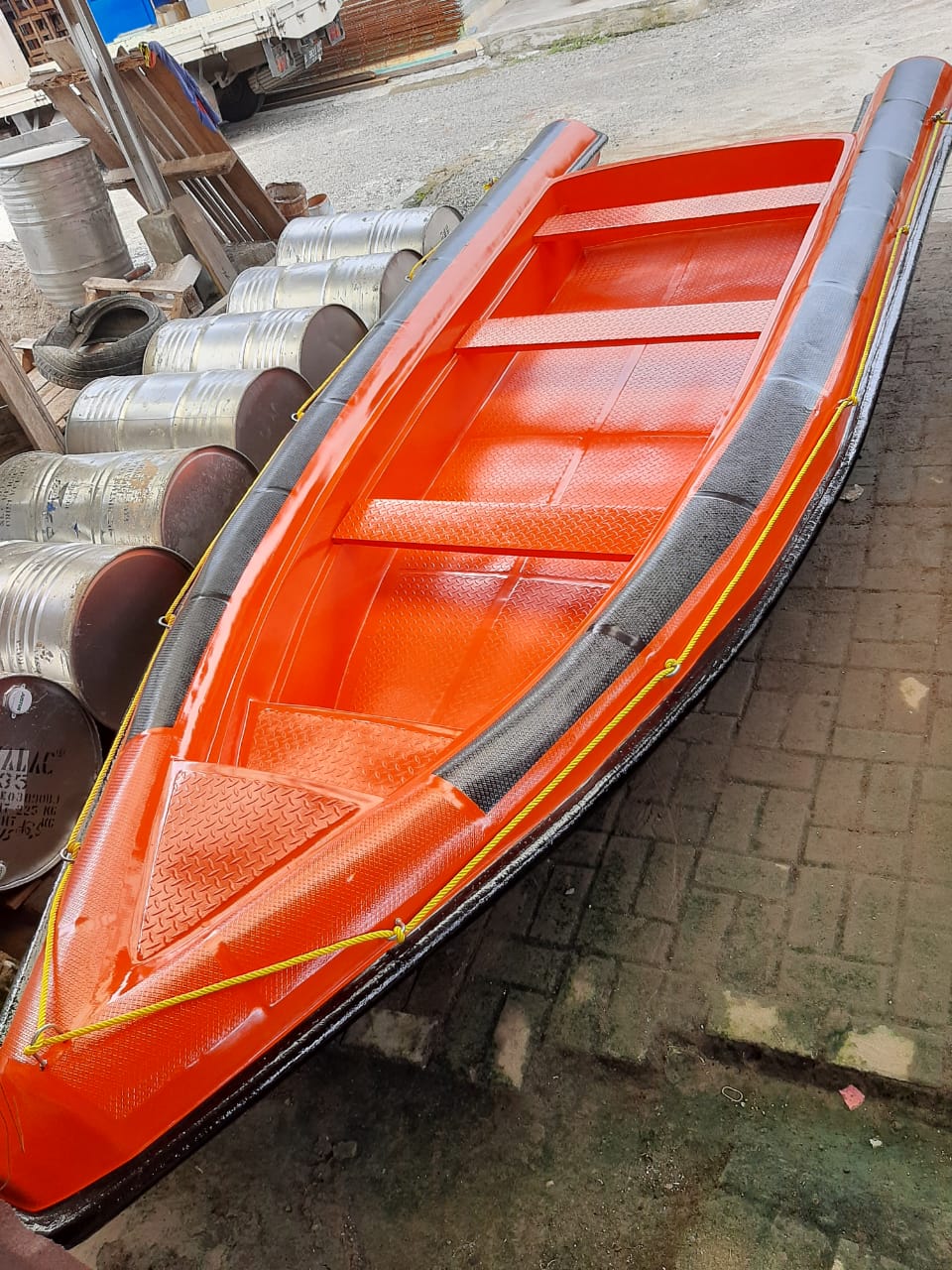 tangkisepiteng.com: Perahu Dayung Fiberglass