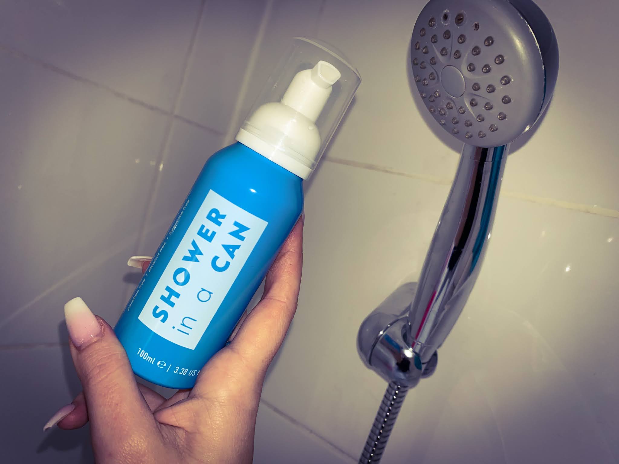 Uncoventional Kira: AD / SHOWER IN A CAN | TO THE RESCUE