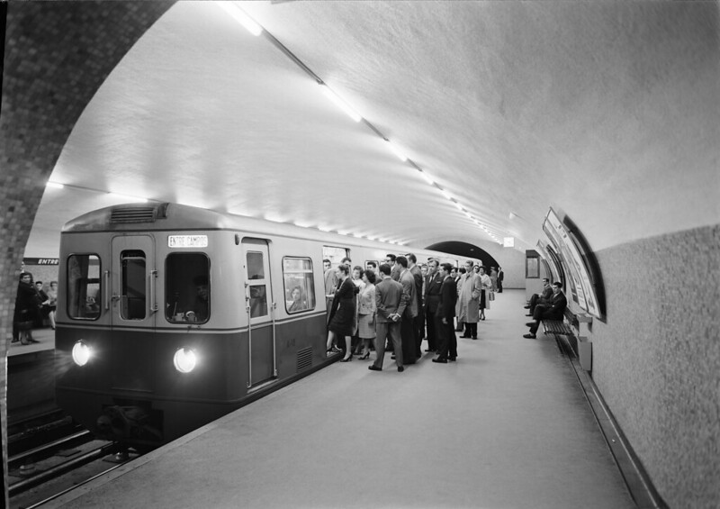 Sobre Filatelia y Ferrocarriles: Las unidades ML7 del Metro de Lisboa ...