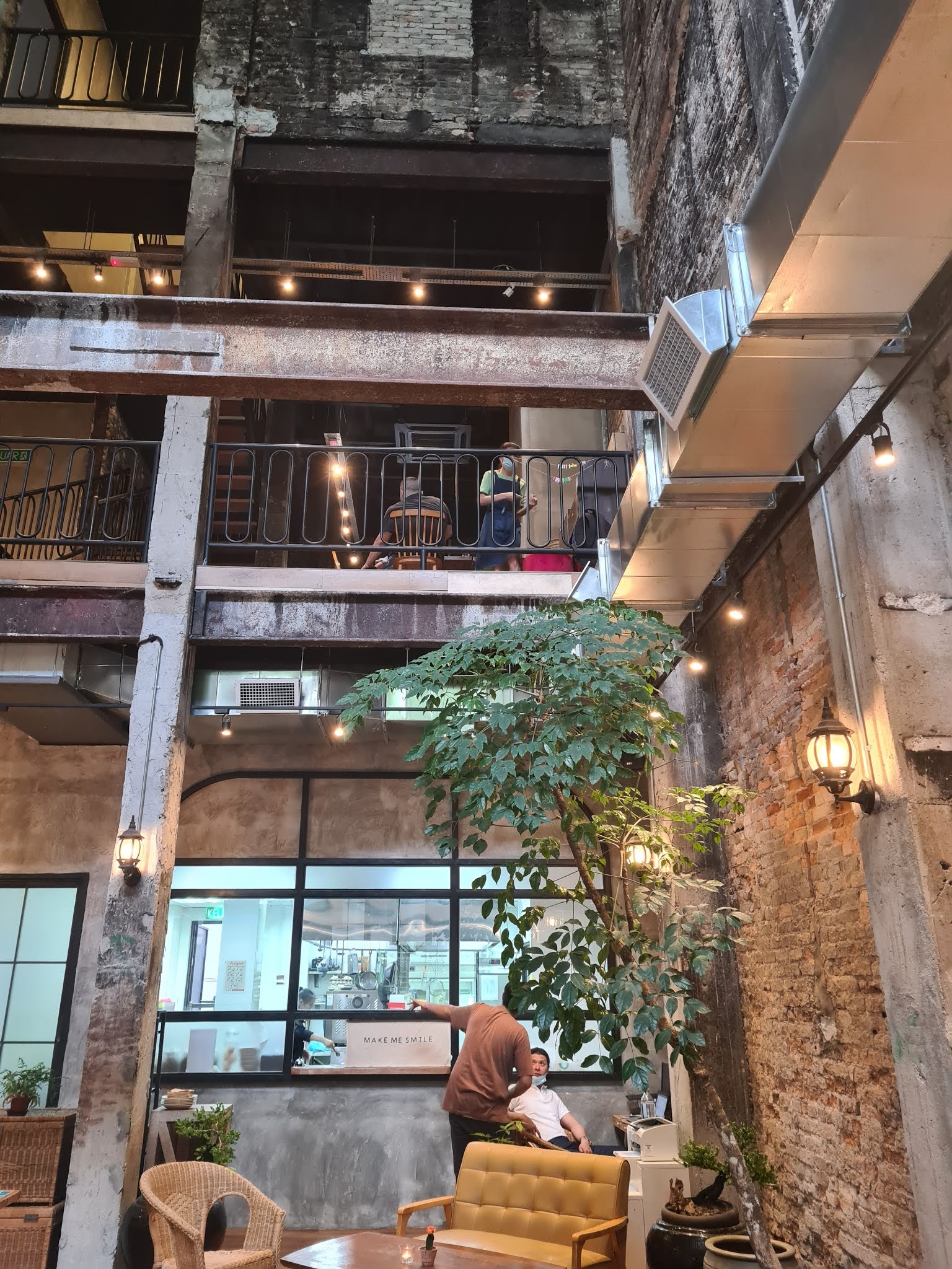 WANDERLUST DJ: Light Capture Cafe by HON, Kuala Lumpur