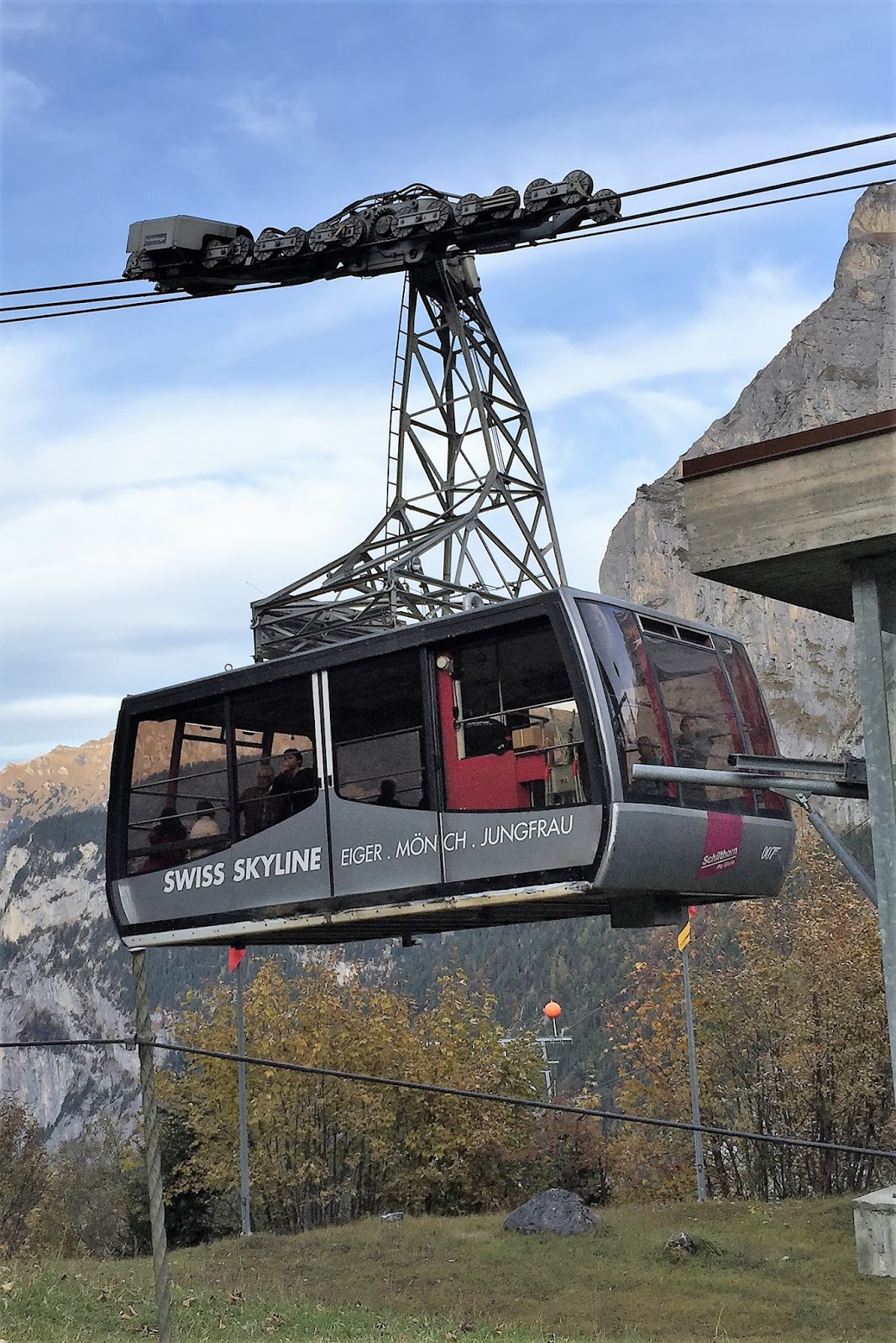 Virginia's Life, Such As It Is!: Mürren and Gimmelwald by Cable Car ...