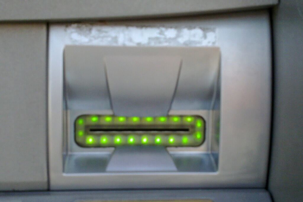 एटीएम का फुल फॉर्म क्या है | Full Form of ATM in Hindi