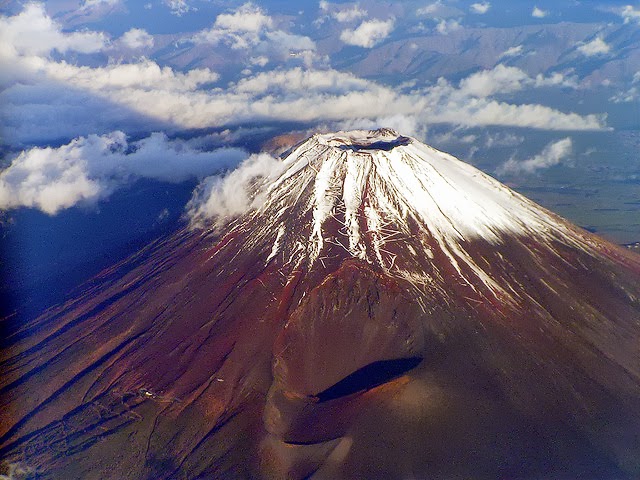 10 Most Famous Volcanoes in the World | The Most Famous