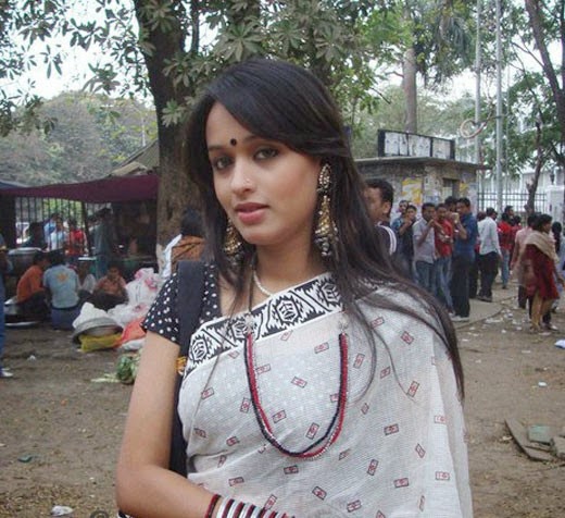 Bangladeshi Hot Model Actress Bangladeshi Model Actress Ahona Biography And Pictures