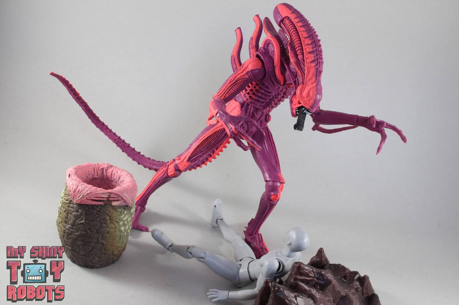 My Shiny Toy Robots: Toybox REVIEW: NECA Aliens Xenomorph Warrior ...