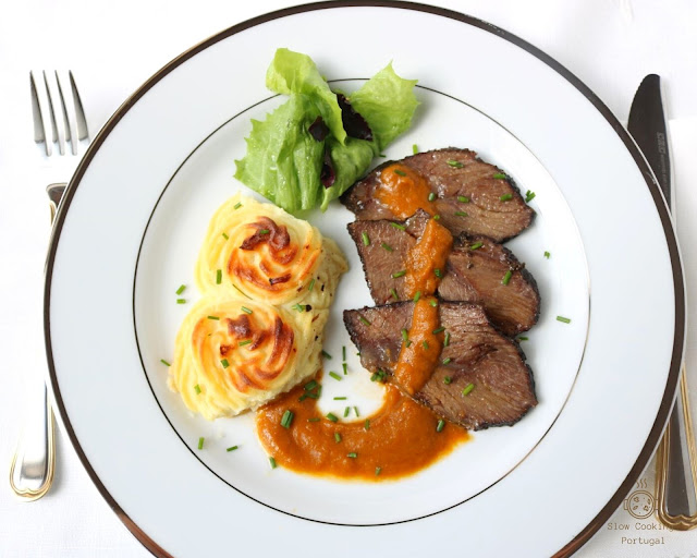 Bochechas de vaca na slow cooker