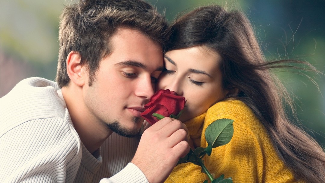 Awesome Facebook Cover Photos and Profile Pictures: Romantic Couple ...