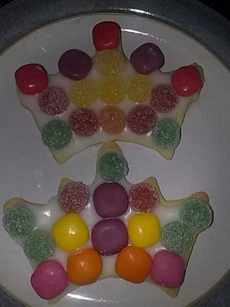The Essential ChildMinder: Royal Wedding Crown Biscuits
