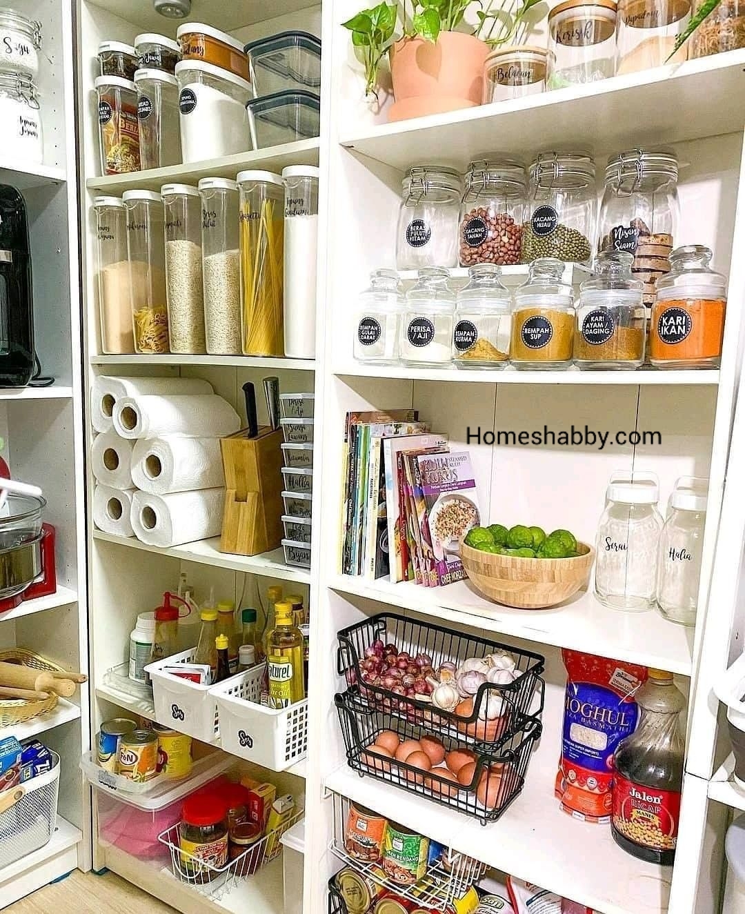 Inspirasi Desain Manis Untuk Pantry Kecil Di Rumah Mungil Anda ...