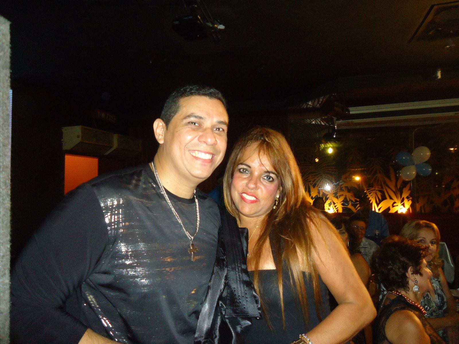 bombougeral: RAQUEL GOMES, FESTEJA ANIVERSARIO NO CLUB OLIMPICO