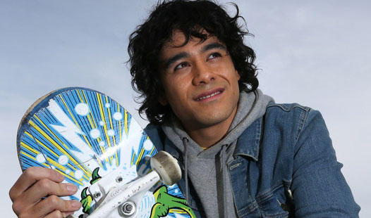 Earth's End: Meet the New Terry Teo: Kahn West