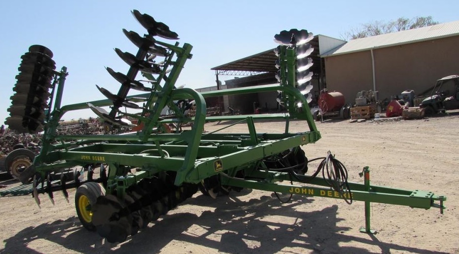 MAQUINARIA AGRICOLA INDUSTRIAL: Rastra John Deere 230 63-50 52 Discos