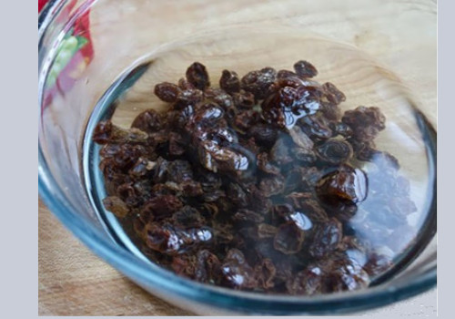 What is Raisin Water? Raisin Water Benefits and Side Effects