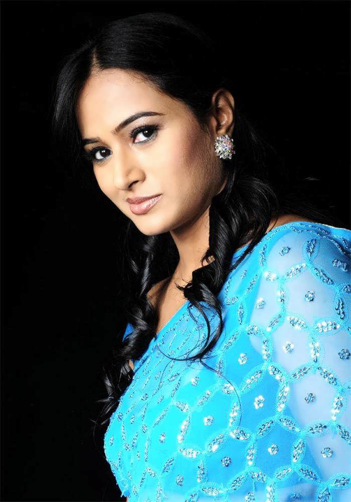 Actress Singer Anupama Romantic Blue Saree Stills