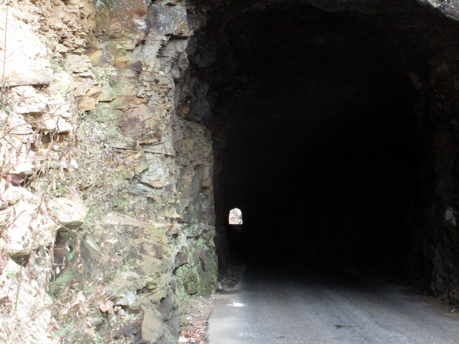 THE KENTUCKY FILES: Haunted Tunnels
