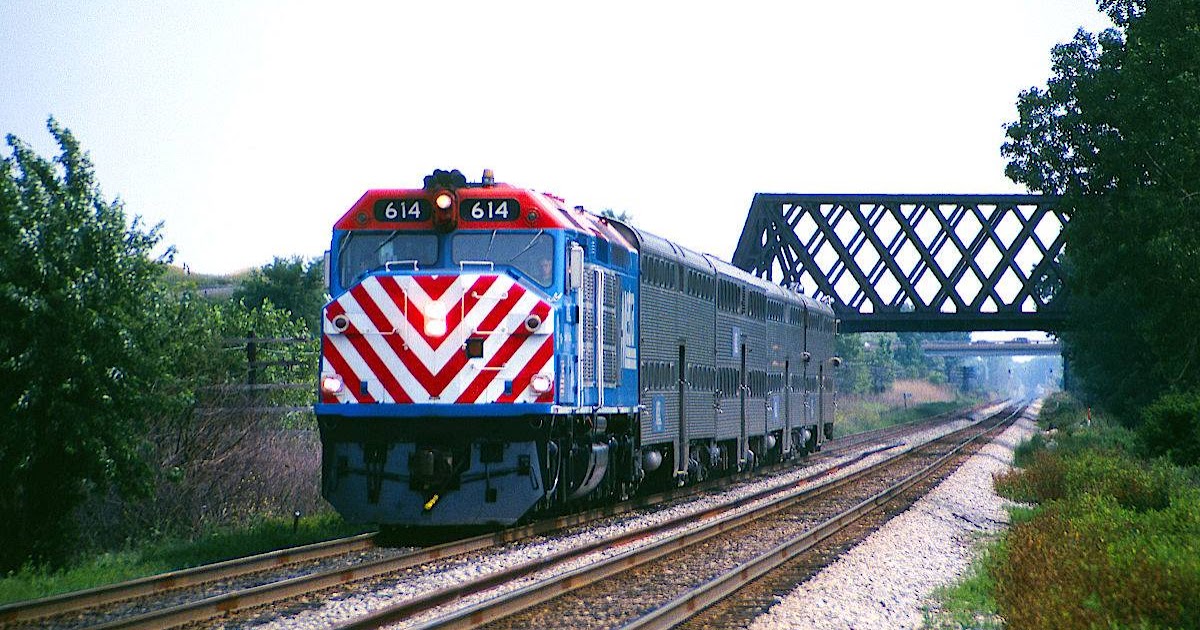 Industrial History: Tower A-20 (Techny): UP/C&NW crosses over Metra+CP ...