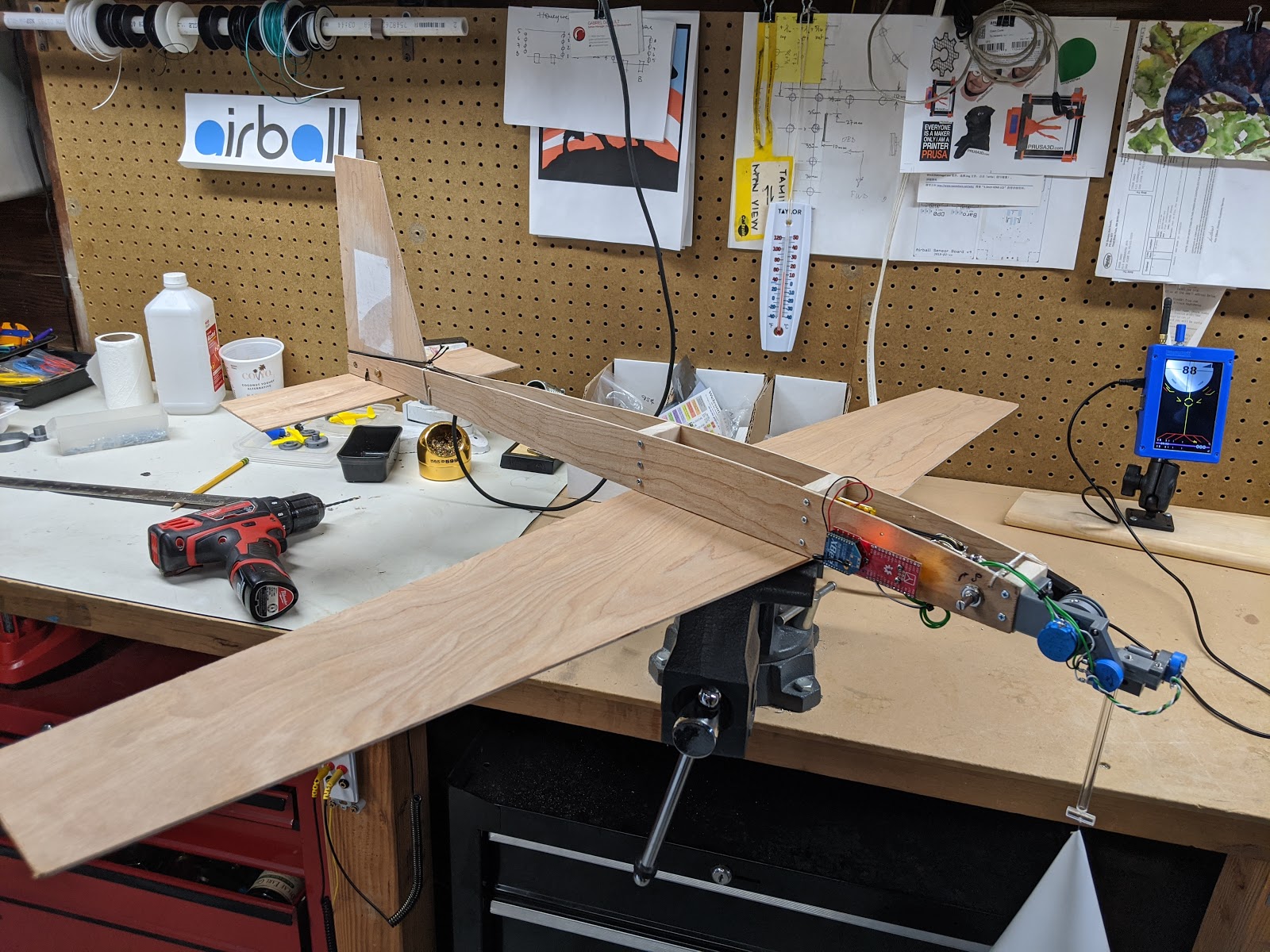 Airball.aero: Dr Frankenstein's zombie electric eel fishing tackle