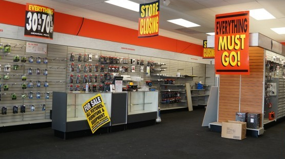 Media Confidential: Radio Shack Shutters 1,000 Stores