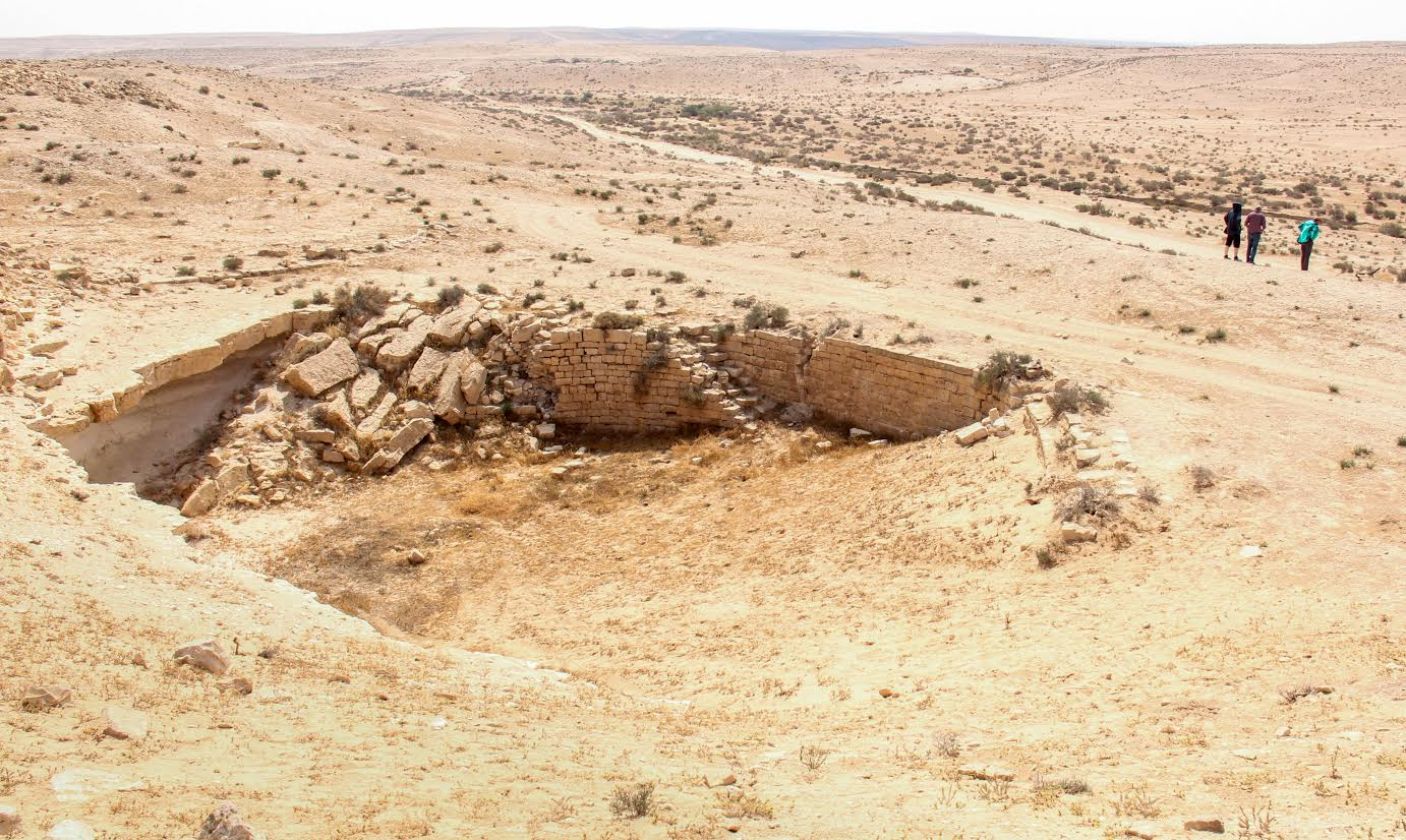 Byzantine Military: Farming on Roman Empire Desert Frontier