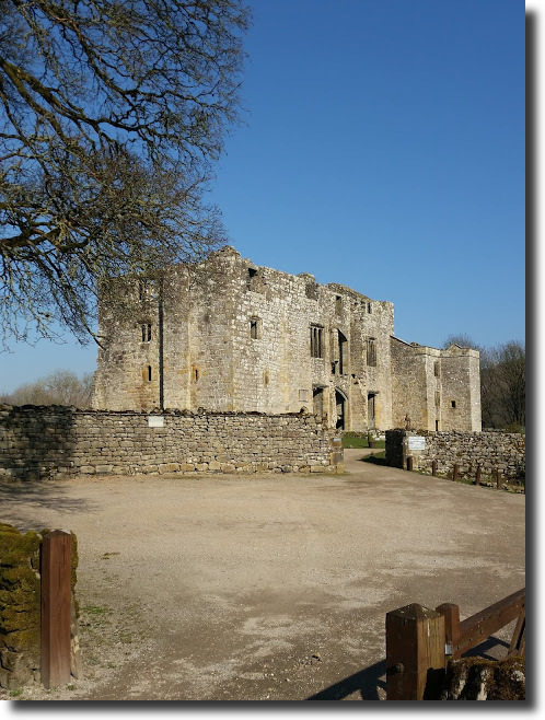 CASTLES and CURIOSITIES : Barden Tower.