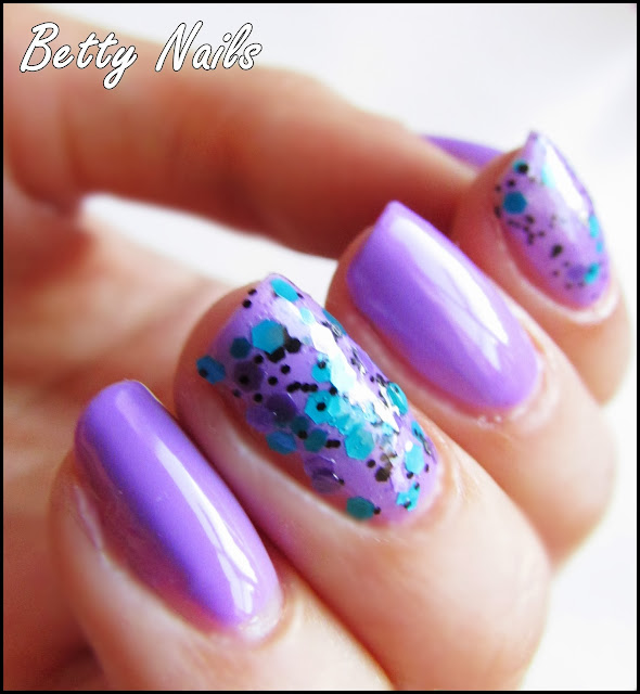 Betty Nails: Polish Alcoholic Swatches - Short Nails Series