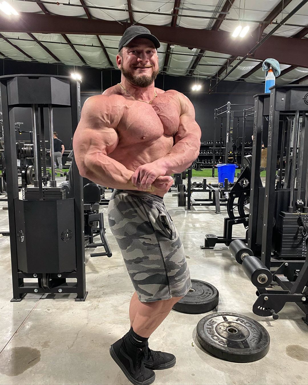 Hola Bodybuilders: Hunter Labrada IFBB PRO