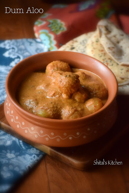 Shital's-Kitchen: Dum Aloo