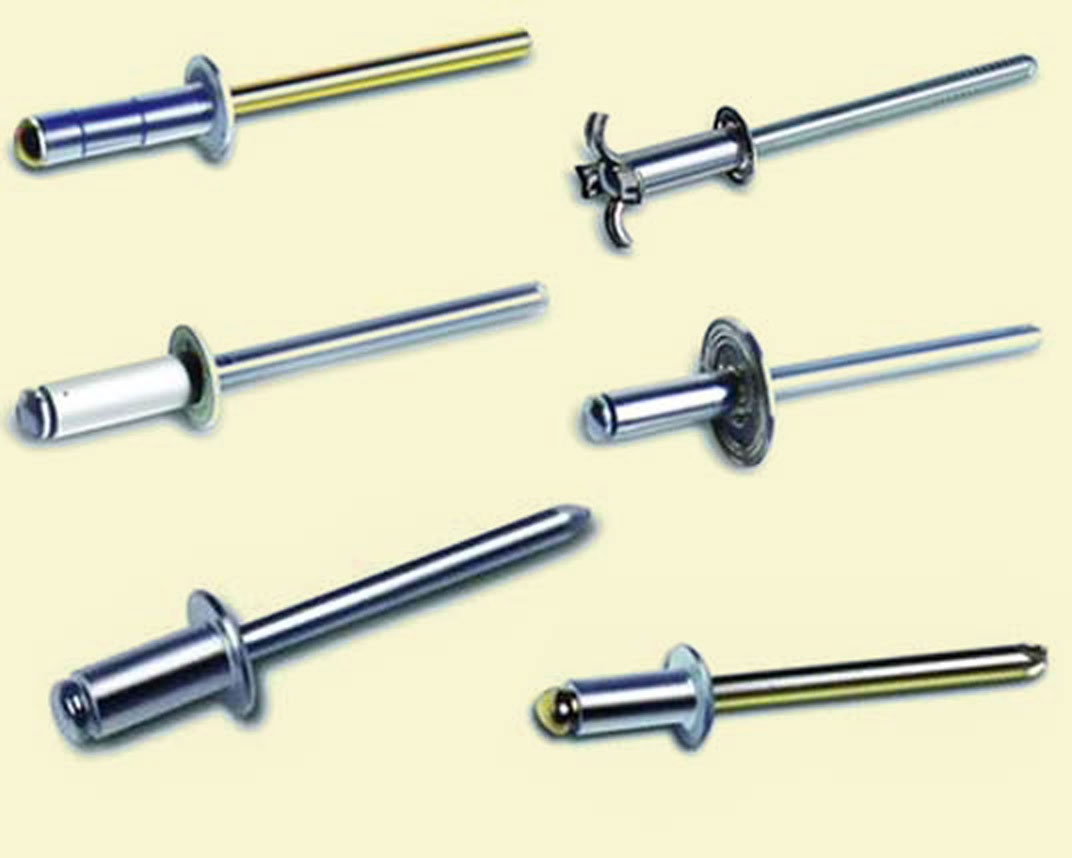 Modding de Mifortaleza: Remaches - Perú Hardware