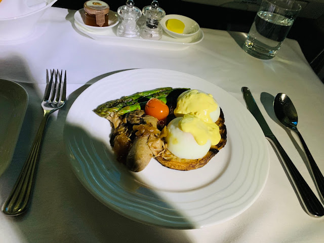 Review: Emirates EK417 First Class Boeing 777-300ER Sydney to Dubai ...