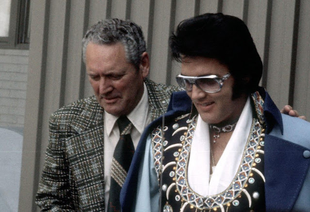 Elvis Presley . . . : Jumpsuit - Alpine vel Chicken Bone