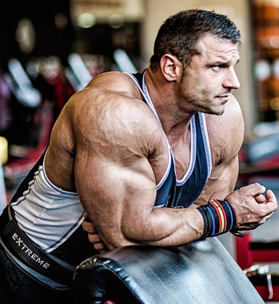 Worldwide Bodybuilders: Top Hungarian mega hunk Zoltan Voros