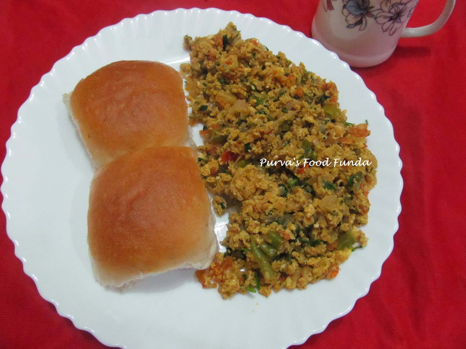 Food Funda: Bhurji - Pav (Mumbai Style Spicy Scrambled Egg)
