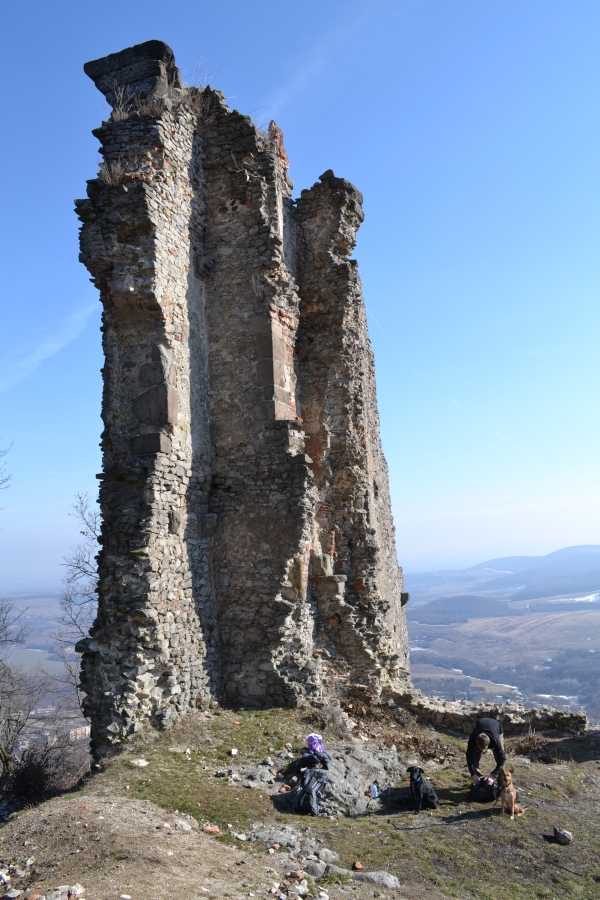 Zharah ~ Photos: Slanský hrad