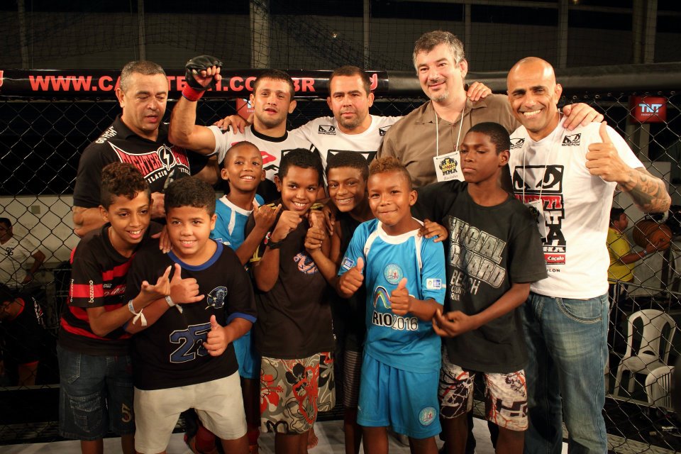 Poder e Glória MMA: O sucesso absoluto do Bitetti Combat Rocinha...