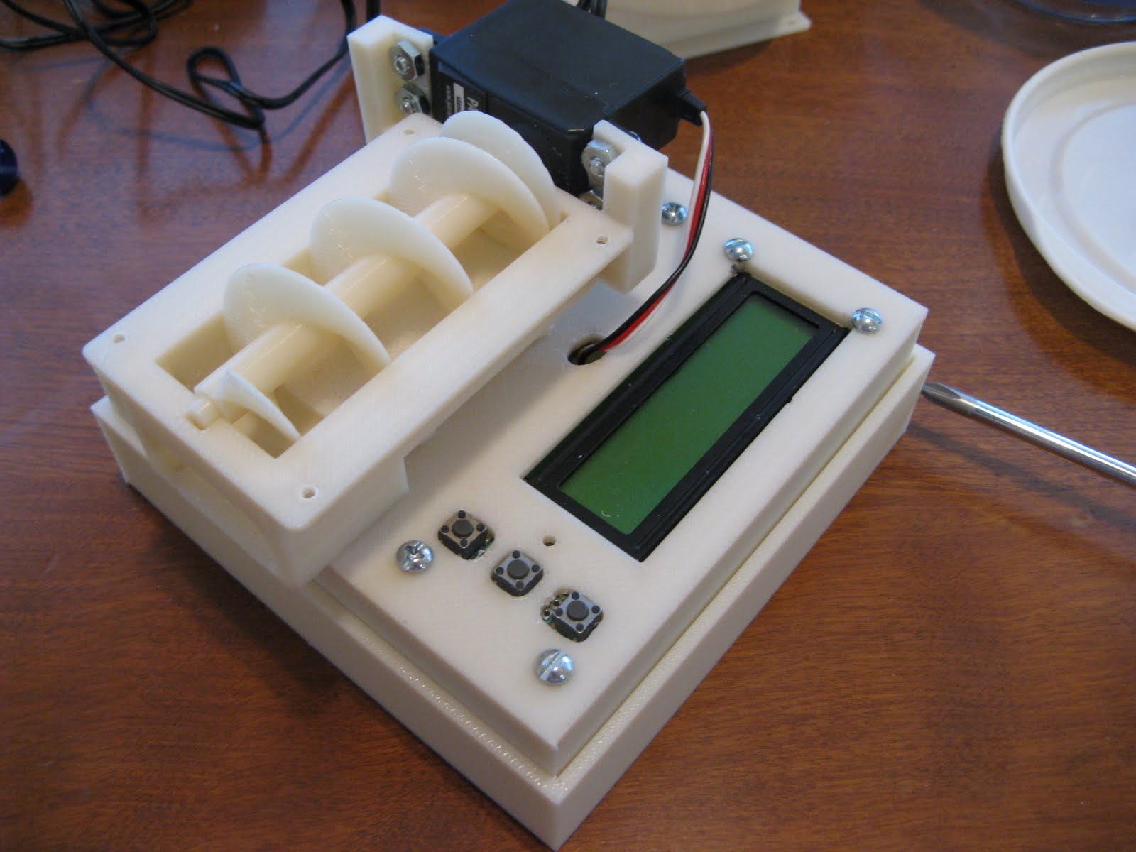UAT Robotics and Embedded Systems: Automatic Cat Feeder