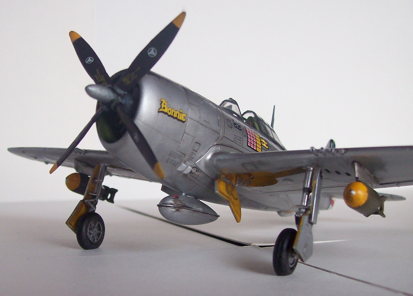 La Casa Dorada de Samarkanda: P-47 - Razorback - El "Bonnie" de Bill ...