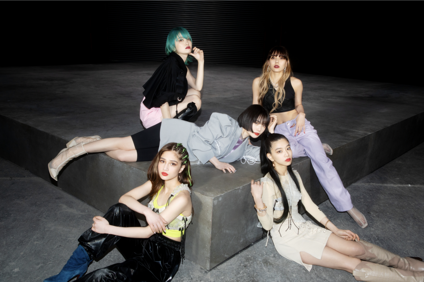 Interview with/avec FAKY