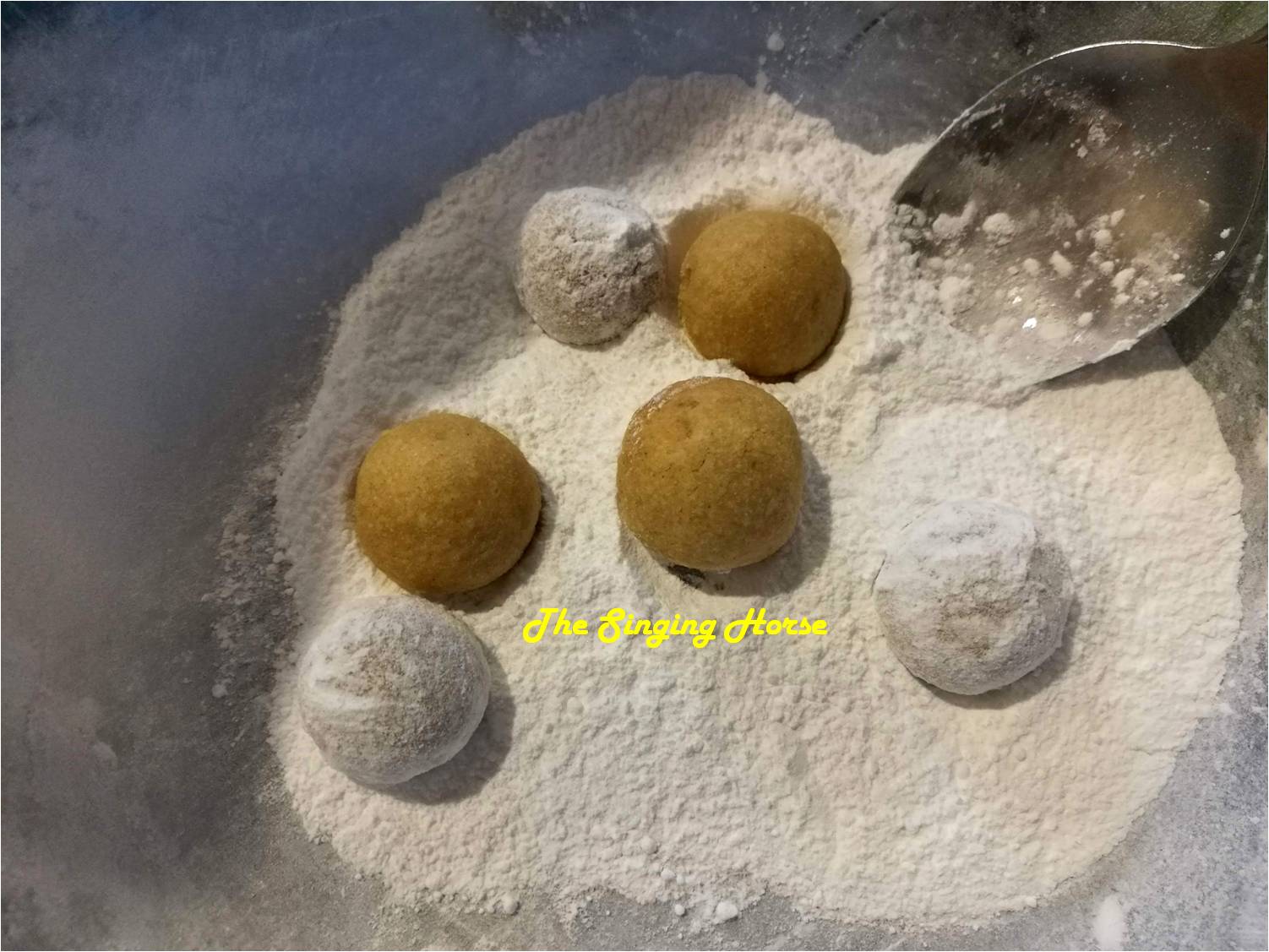 Malay Momo Cookies (Kuih Makmur)