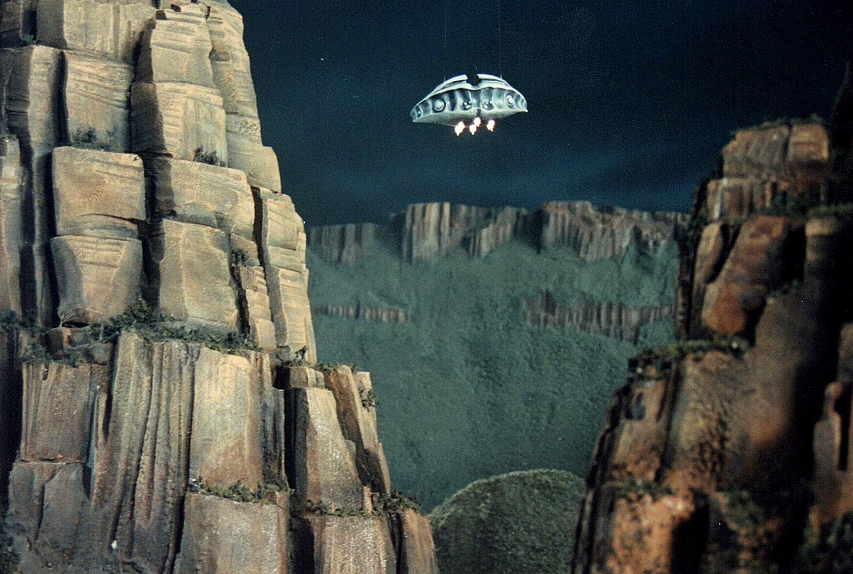 RC Sci Fi: Ultraman Towards the Future AKA Ultraman Great part 7