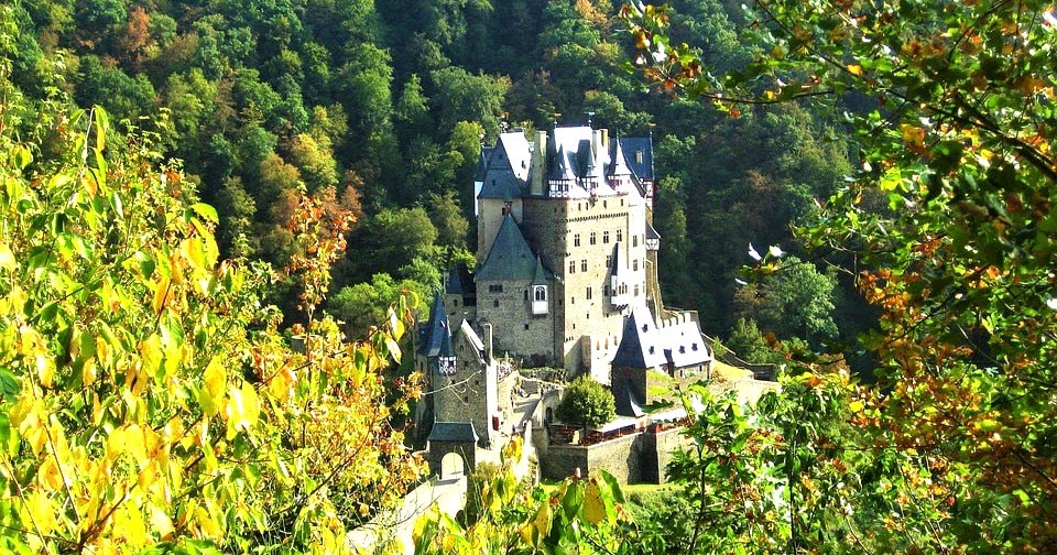History of Eltz Castle