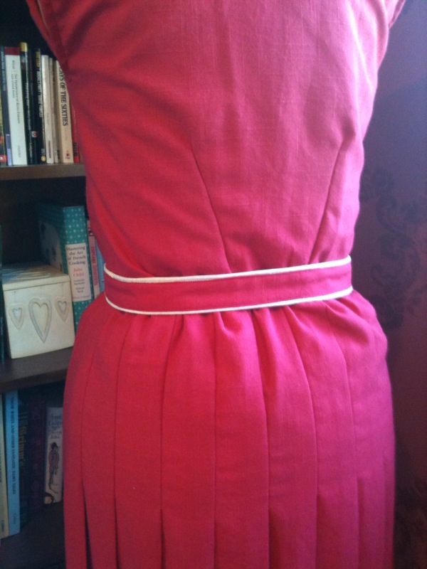 The Little Red Squirrel: Vintage Revamp #4 - Hot Pink 1950s style dress ...