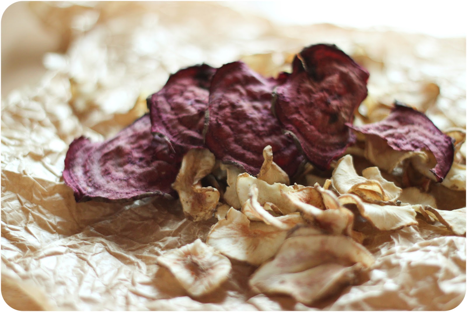 every special day: Topinambų ir burokėlių "čipsai"