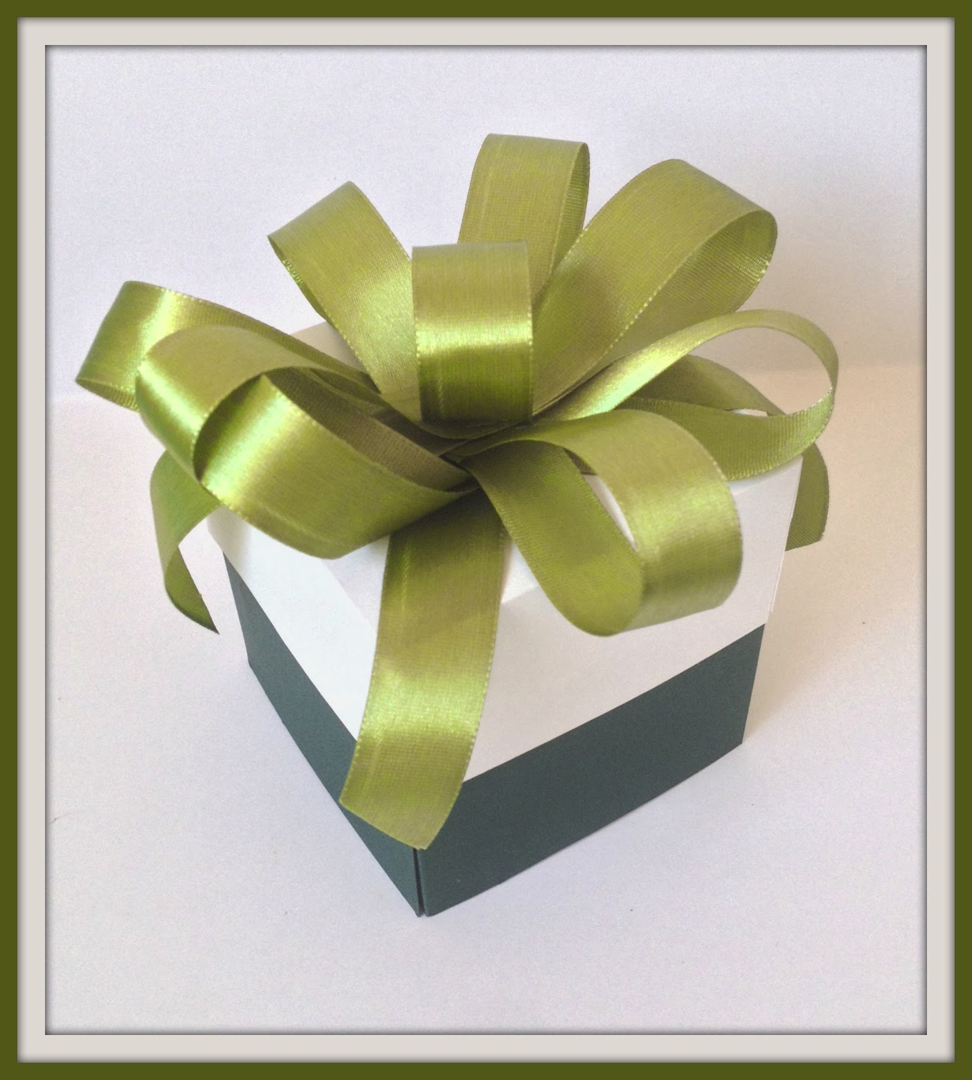 Crafting Till The Crack of Dawn: Day 25 of Sunehra's Christmas Craft ...