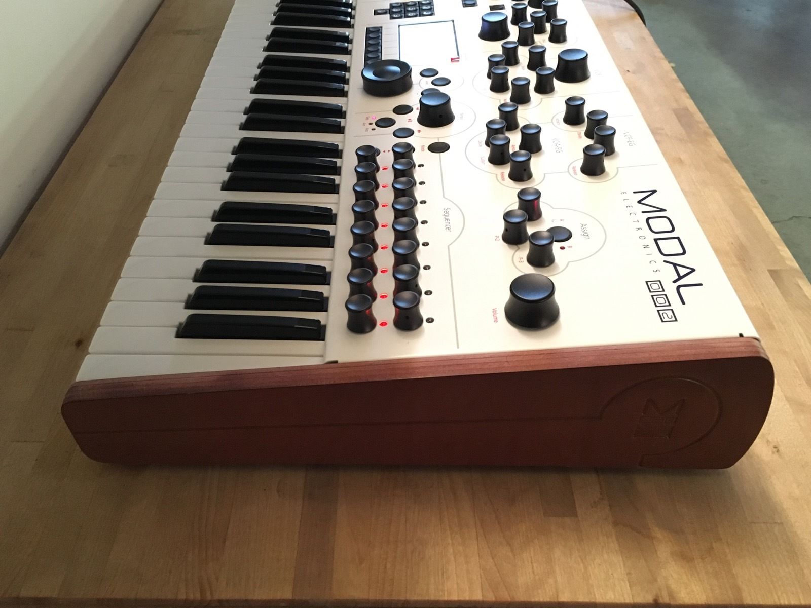 MATRIXSYNTH: Modal Electronics 002 12 voice digital/analogue hybrid ...